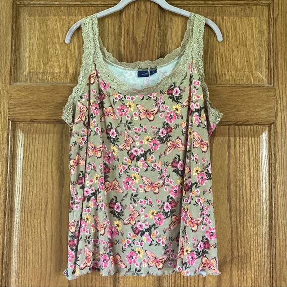 Basic Editions | Tops | 55 Basic Editions Light Brown Floral Print ...